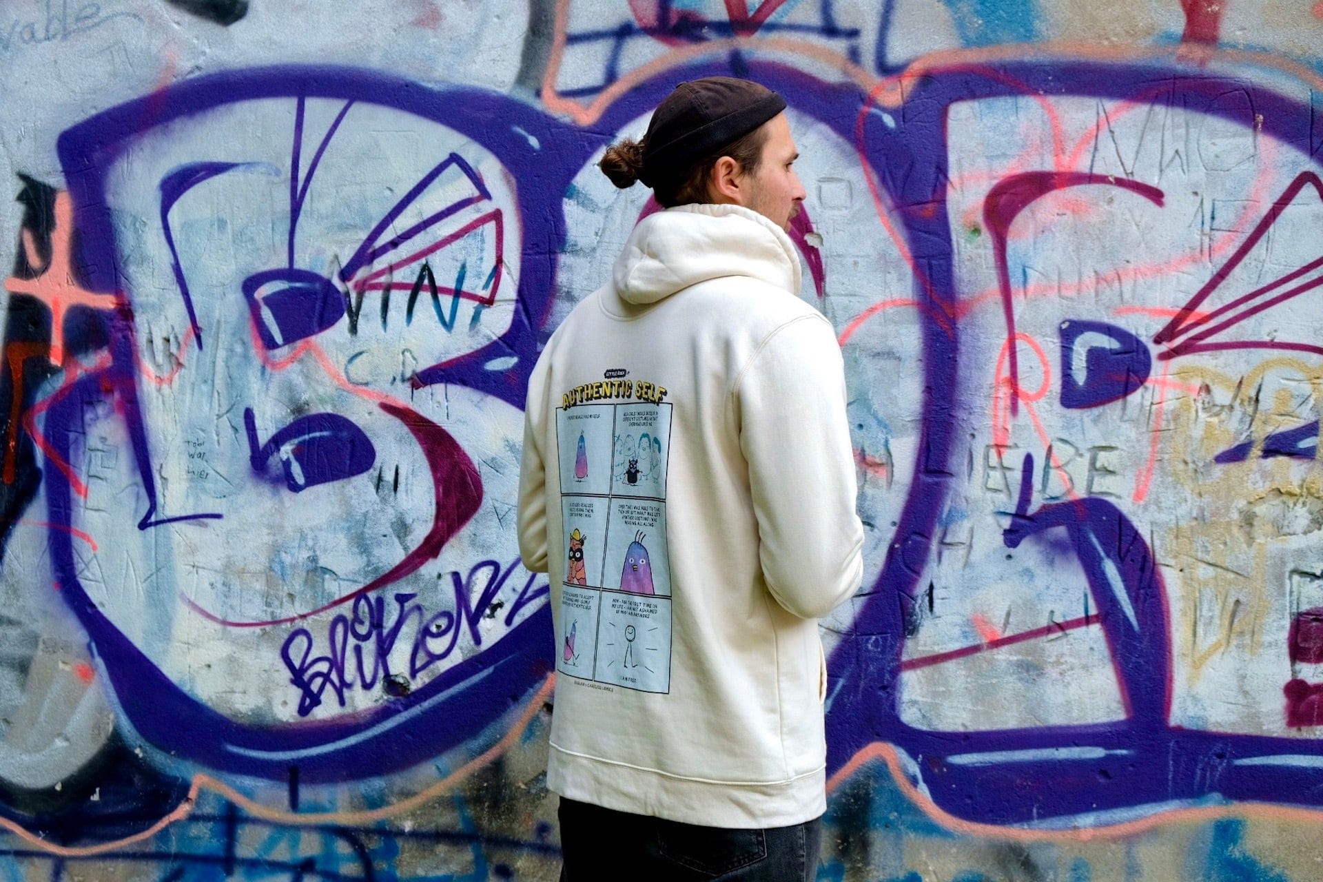 Authentic Self Hoodie – Räglan